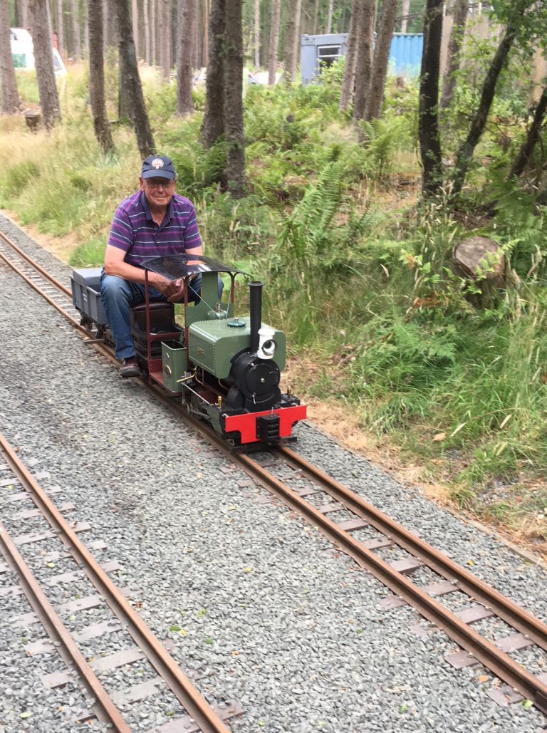 9 station passing loop | Edinburgh Society of Model Engineers